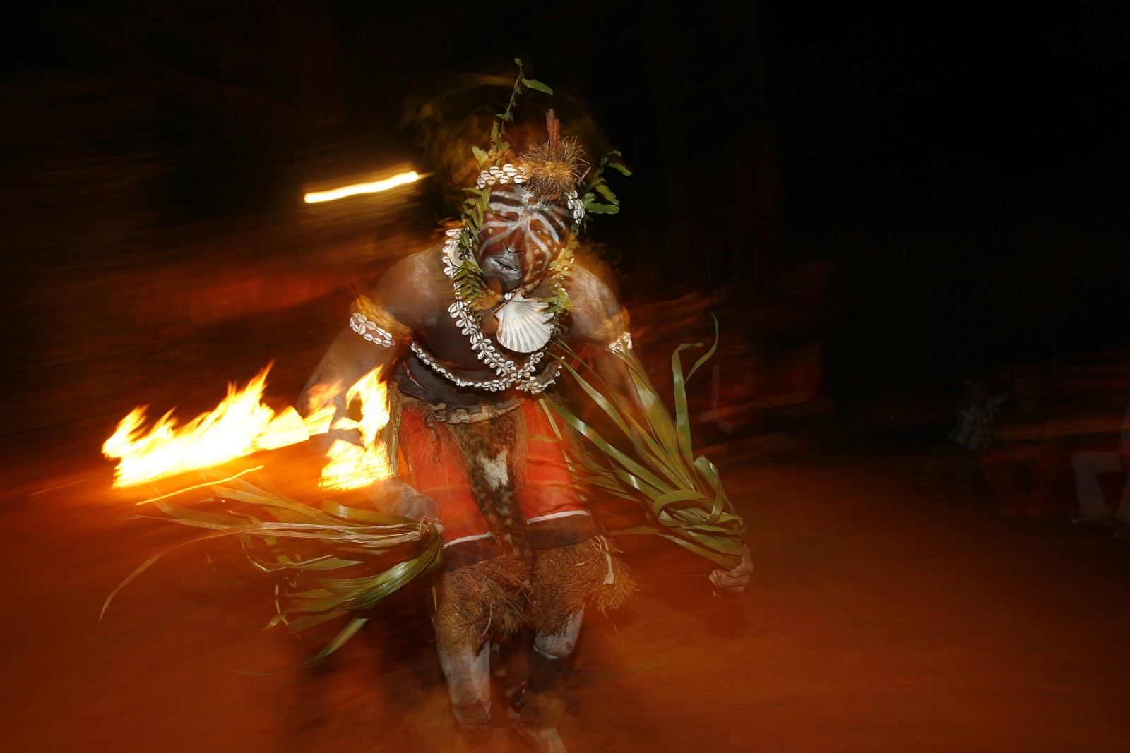 GABON: CEREMONIE TRADITIONNELLE DU RITE BWITI PAR LA FAMILLE MBENG-TAME ...