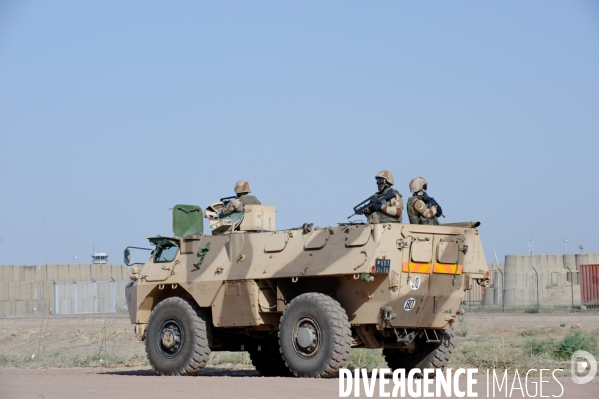 Opération BARKHANE : Poste de Commandement à N'Djamena par François ...