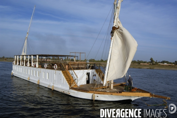 EGYPTE : Navigation sur le Nil de la dahabieh "la flaneuse" par ...
