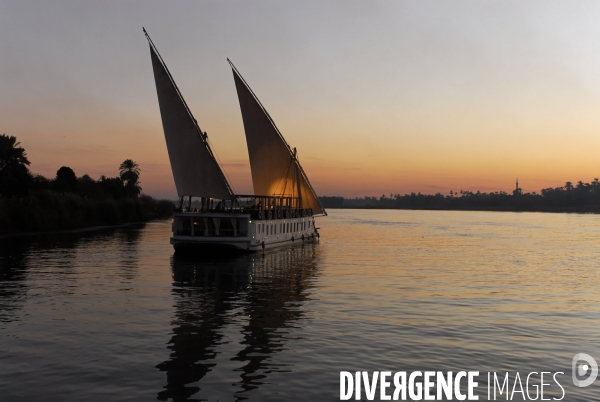 EGYPTE : Navigation sur le Nil de la dahabieh "la flaneuse" par ...
