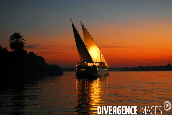 EGYPTE : Navigation sur le Nil de la dahabieh "la flaneuse" par ...