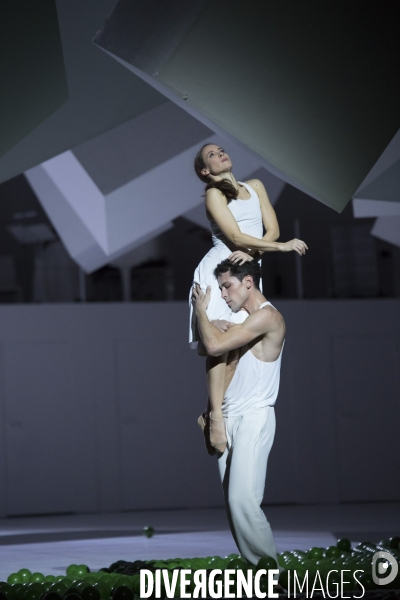 PLAY de Alexander Ekman par Laurent PHILIPPE - Photographie LPH2609054 ...