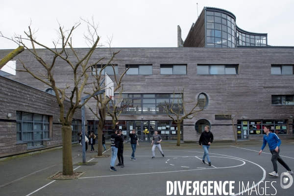 Le CLE : Collège Lycée Experimental par Cyril ENTZMANN - Photographie ...