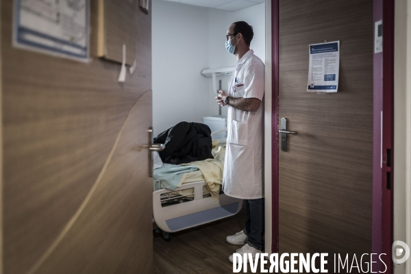 Service de pédopsychiatrie de l'Hôpital Robert Debré. par Albert ...