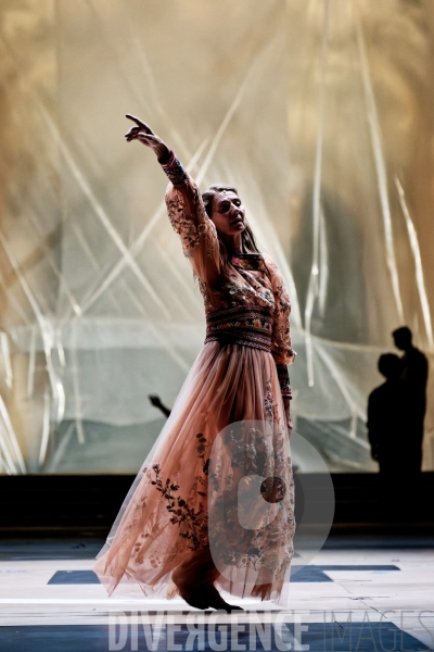 Cri de Coeur / Alan Lucien Øyen / Ballet de l'Opéra national de Paris ...