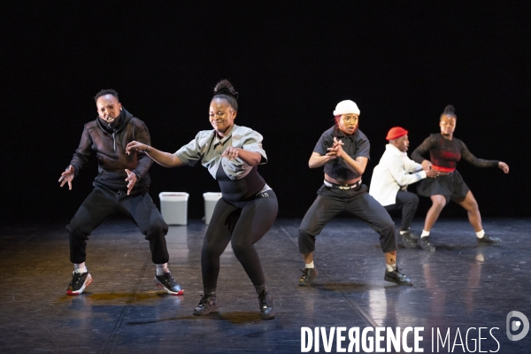 Via Injabulo - Emaphakathini - Amala Dianor - Via Katlehong Dance par ...