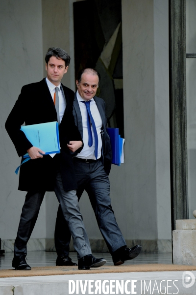 Gabriel Attal avec Emmanuel Moulin par Alain GUILHOT - Photographie ...