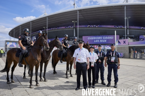 Portraits au Stade de France JO Paris 2024 par Bruno LEVY ...
