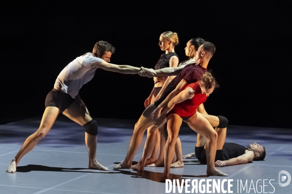 HELIKOPTER de Angelin Preljocaj par Laurent PHILIPPE - Photographie LPH3912049 - Divergence images