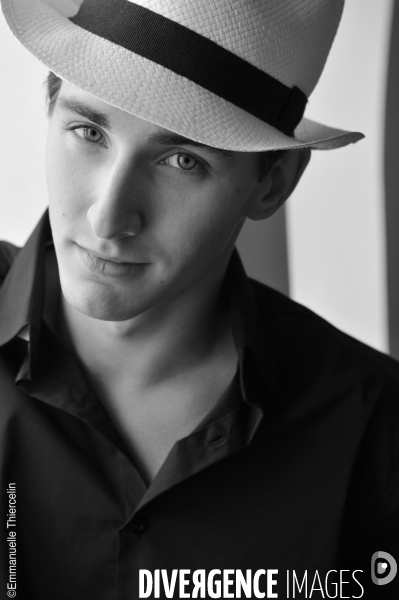 Comédiens : Geoffrey PIET comédien français. Actor : PIET Geoffrey ...