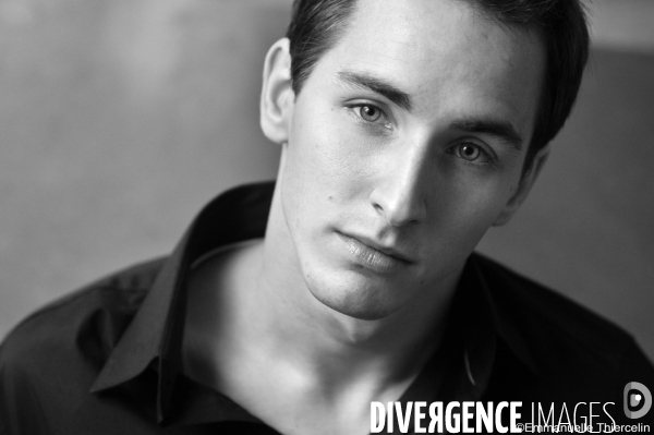 Comédiens : Geoffrey PIET comédien français. Actor : PIET Geoffrey ...