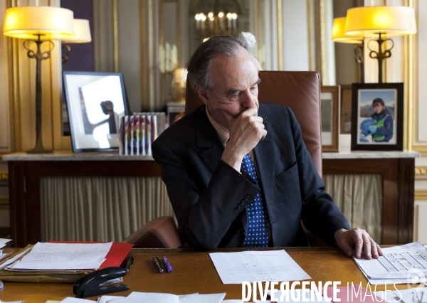 Exclusif-portrait de frédéric mitterrand, ministre de la culture, dans ...