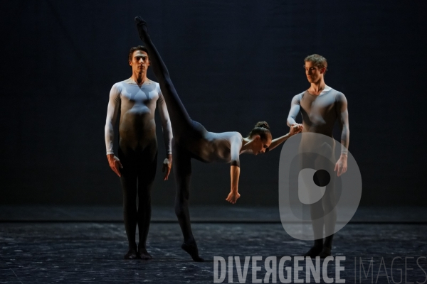 Un jour ou deux - Merce Cunningham / John Cage par Agathe POUPENEY ...