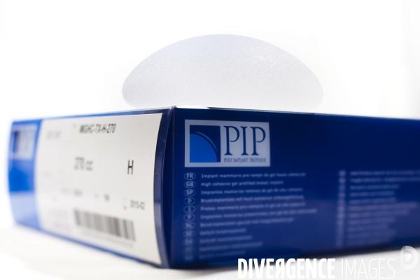 Prothèse mamaire PIP par Patrick GHERDOUSSI - Photographie PGH0458013 ...