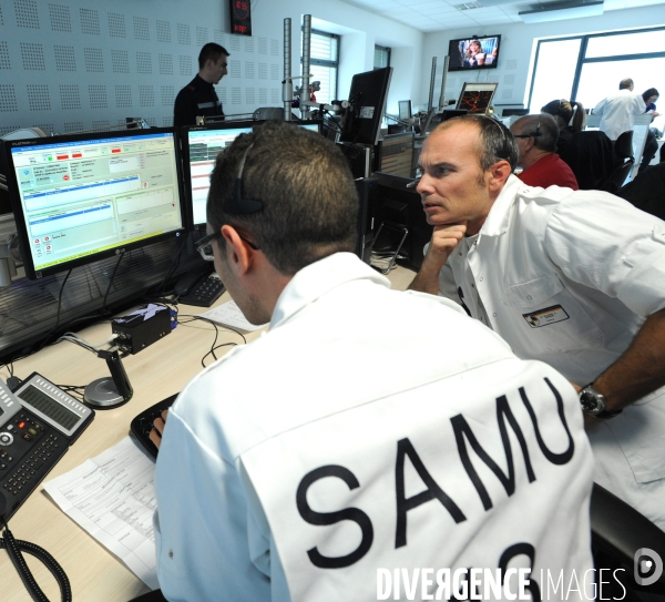 Samu 13 hopital de la timone par Robert TERZIAN - Photographie ...