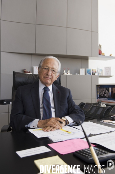 Jacques SAADÉ dans son bureau du 32 ème étage de la Tour CMA-CGM à ...