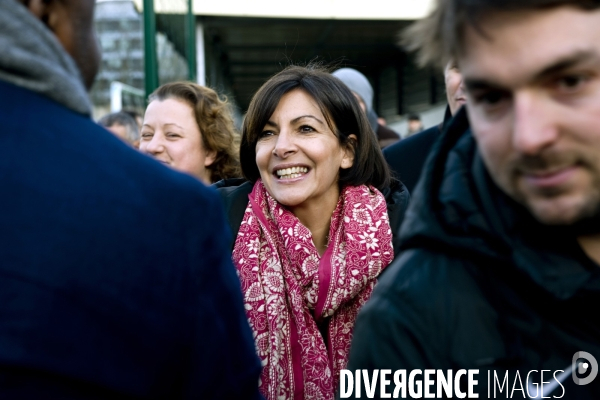 Portrait d Anne Hildalgo aux stades Dejerine et Louis Lumiere dans le ...