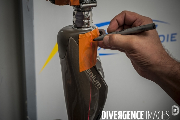 La prothèse bionique du sergent-chef Jocelyn Truchet par Carlos MUNOZ ...