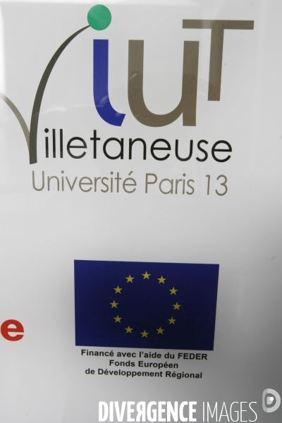 Salle "Blanche" du laboratoire de Nanotechnologie-IUT Villetaneuse par ...