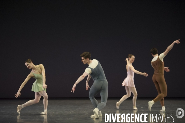 Les variations goldberg de jerome robbins par Laurent PHILIPPE ...